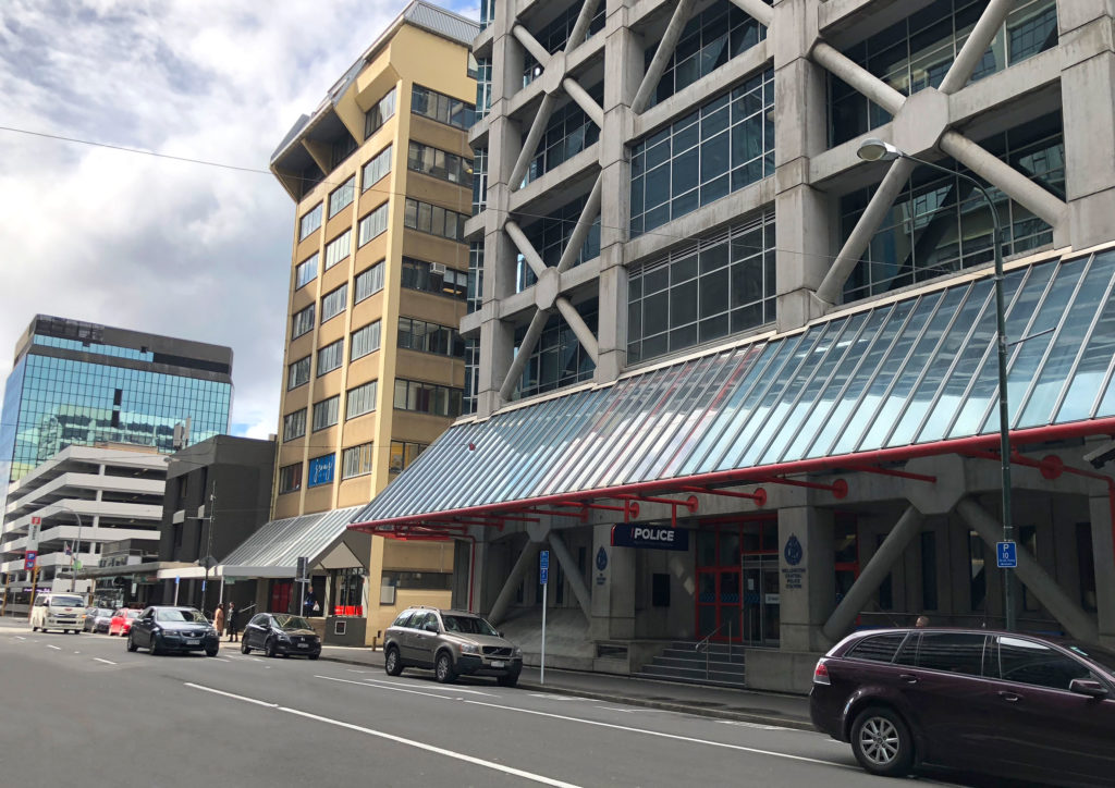 Police dispatch dashboard — User Experience (UX/UI) Wellington • Mobile ...